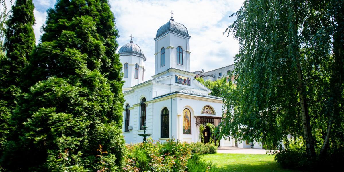 Sfântul Valentin a fost cinstit la ctitoria ierarhului Calist ...
